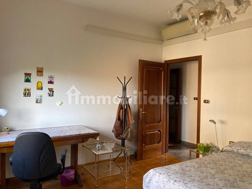 Stanza singola in affitto, affittasi camera singola via Alessandro ...