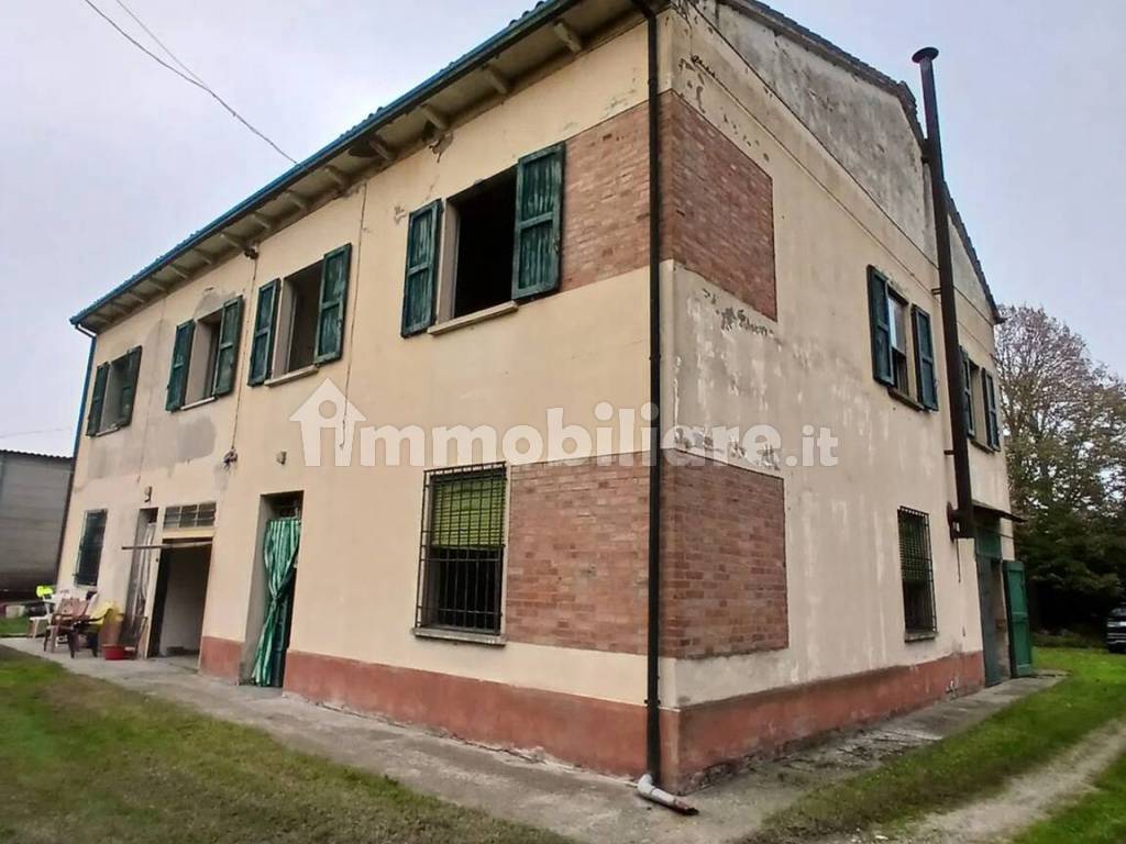 Vendita Rustico in via Gabina Cotignola. Buono stato, posto auto, 372 ...