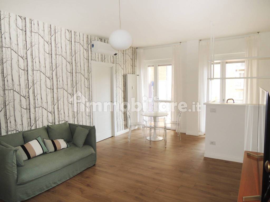 Rent Apartment Milan. 2-room flat in via Andrea Solari 19. Excellent ...