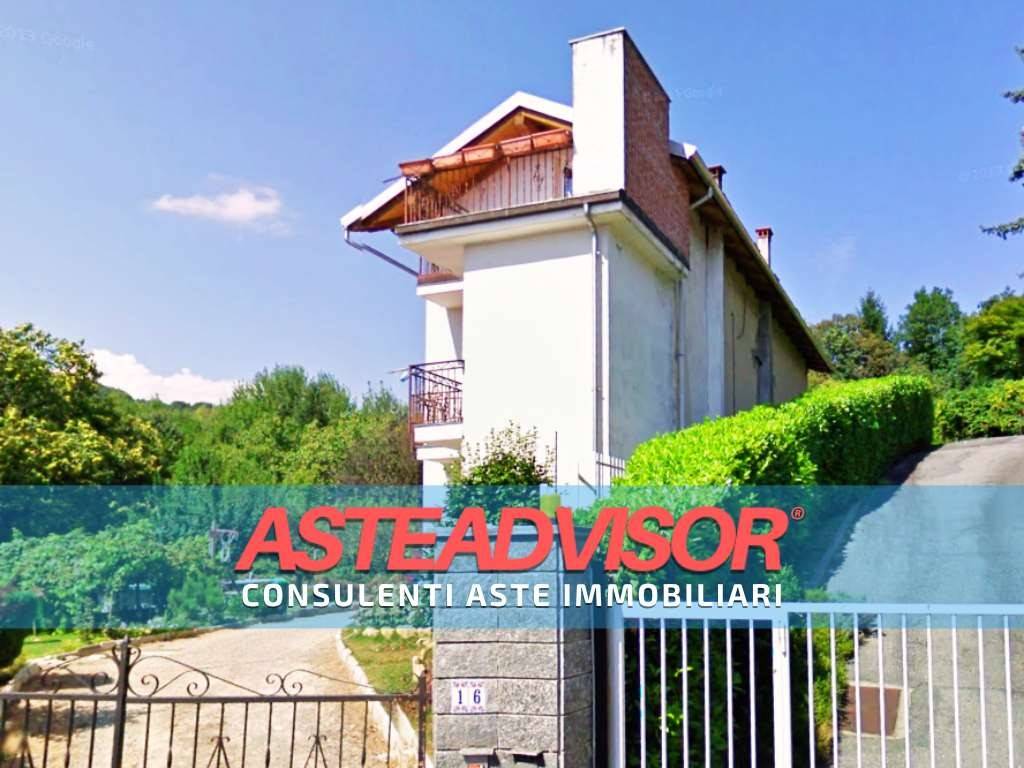 Asta per casa indipendente, via Cavour, 16, Cellio Cellio con Breia, rif. 121701824 - Immobiliare.it