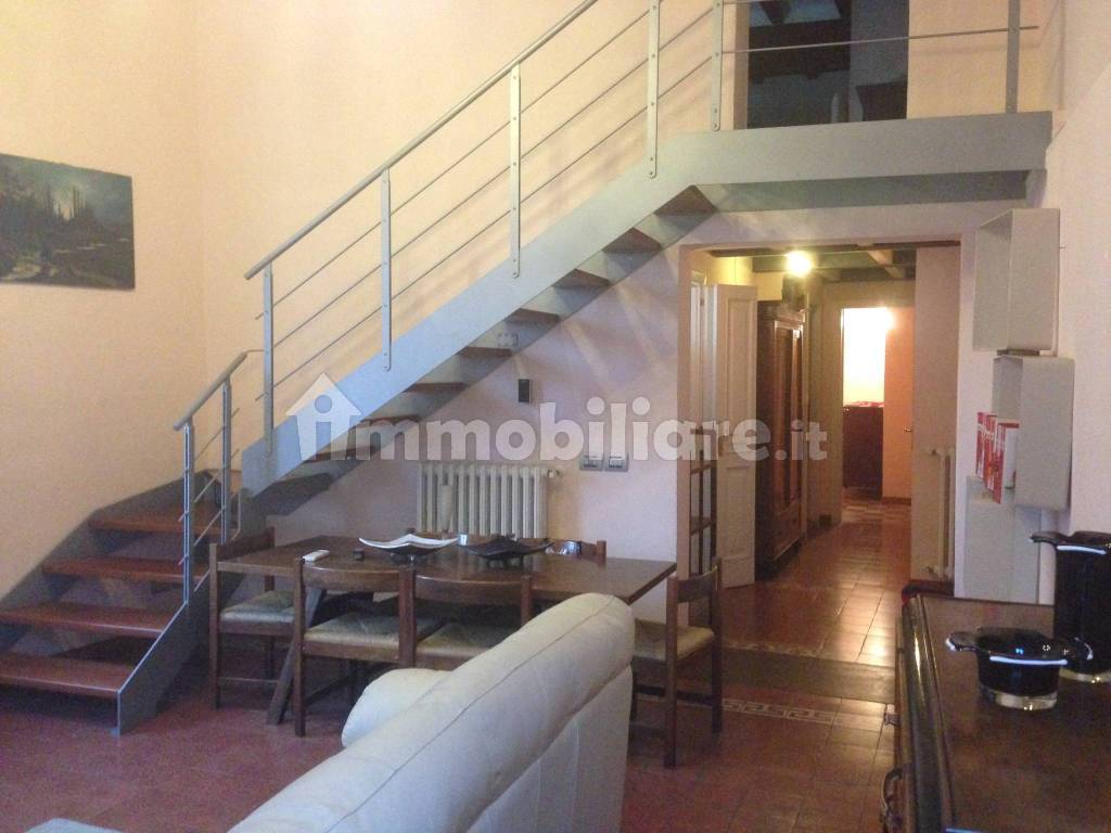 Affitto Appartamento Modena. Quadrilocale in via Francesco Selmi. Buono ...