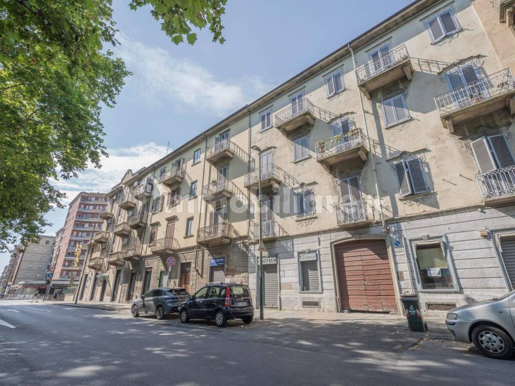 Vendita Appartamento Torino. Bilocale in corso Novara 12. Buono stato ...