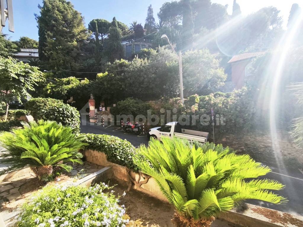 Vendita Appartamento Alassio. Quadrilocale in via Cardellino 43. Buono ...