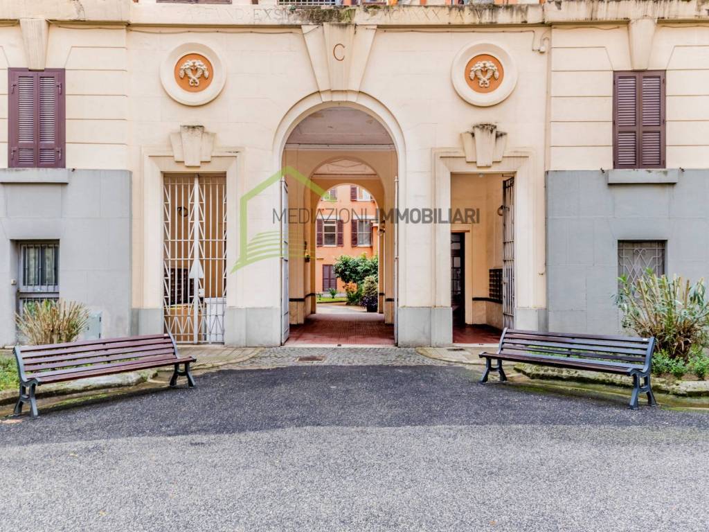 Vendita Appartamento Roma. Bilocale in via Taranto 95. Ottimo stato, su ...