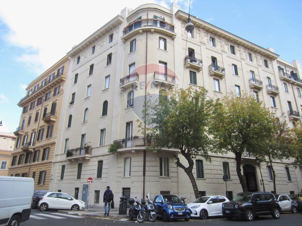Ufficio - Studio piazza Cavour, Roma, Rif. 121811336 - Immobiliare.it