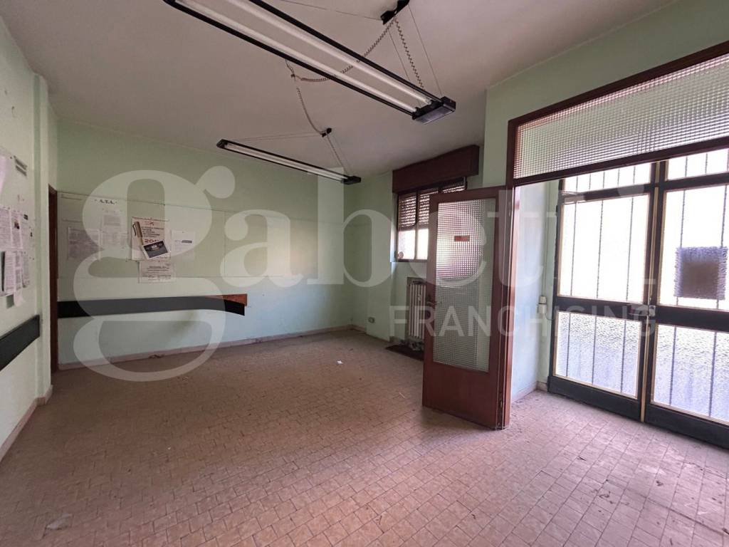 Ufficio - Studio viale Storchi, 12, Modena, Rif. 121815082 - Immobiliare.it