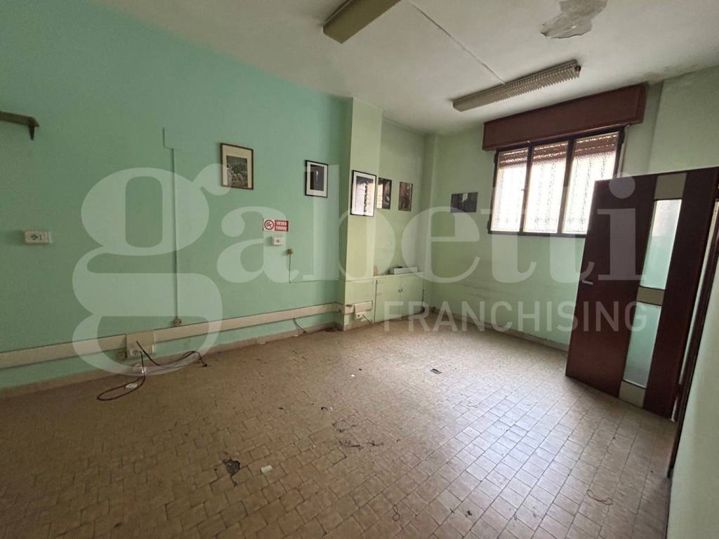 Ufficio - Studio viale Storchi, 12, Modena, Rif. 121815082 - Immobiliare.it