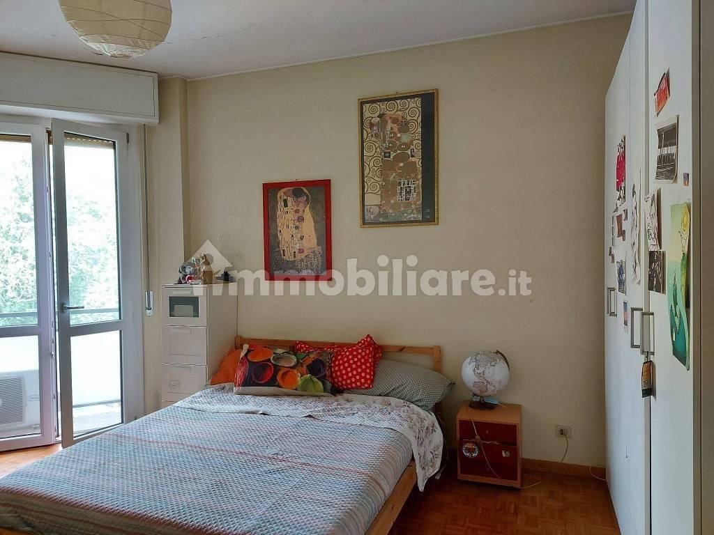 Stanza singola in affitto, affittasi camera singola viale Romolo ...