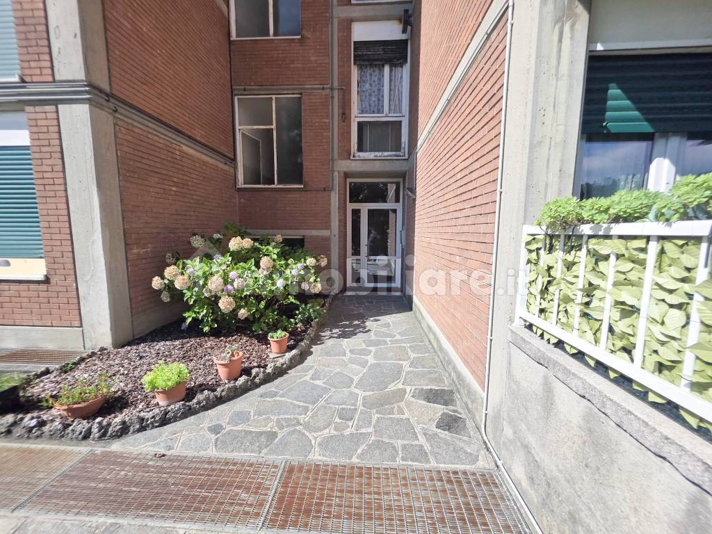 Vendita Appartamento Renate. Trilocale in via Roma 44. Buono stato ...