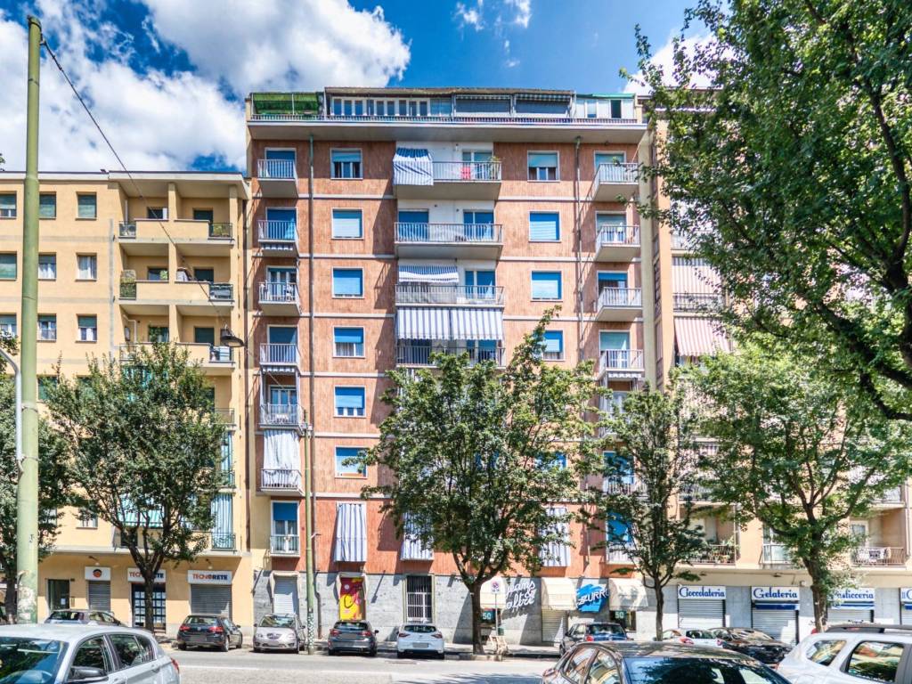 Vendita Appartamento Torino. Trilocale in via Borgaro 84. Ottimo stato ...