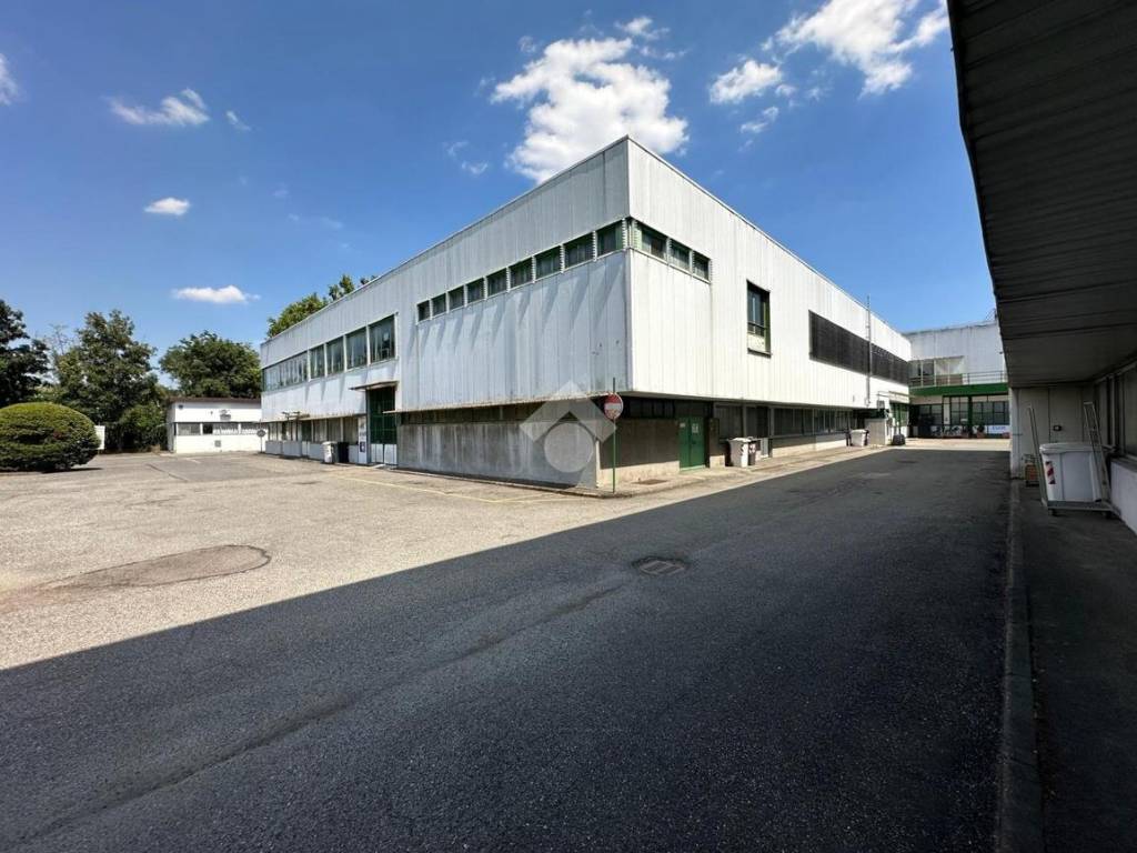 Atelier via Rosa Luxemburg 12, Collegno, Ref. 121895758 - Immobiliare.it