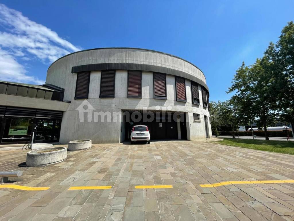 Ufficio - Studio via torrazzi , 8, Modena, Rif. 121969266 - Immobiliare.it