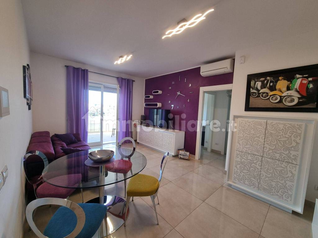 Affitto Appartamento Roma. Bilocale in via Alfredo Covelli 4. Ottimo ...