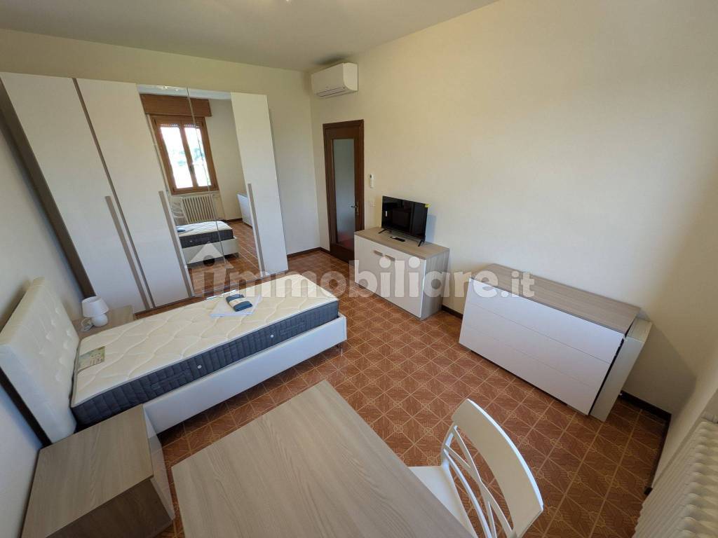 Stanza singola in affitto, affittasi camera singola via Lodovico il ...