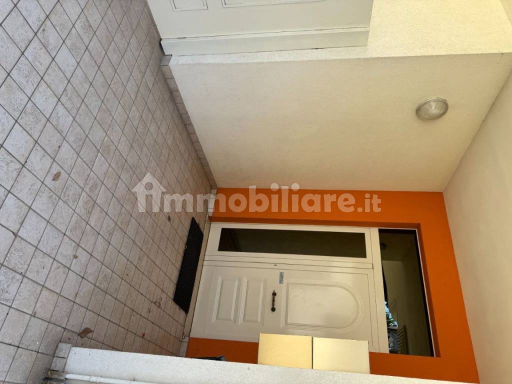 Vendita Appartamento Alba Adriatica. Trilocale in via Roma 82. Buono ...