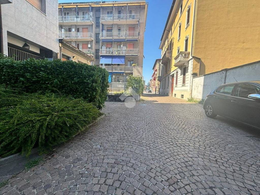 Capannone via Privata Publio Rutilio Rufo 10, Milano, Rif. 122014644 ...