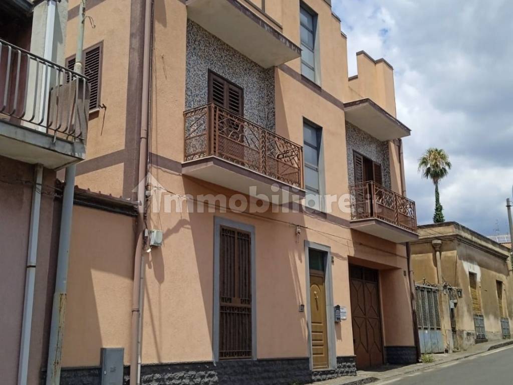 Vendita Appartamento San Pietro Clarenza. Quadrilocale in via Roma 34 ...