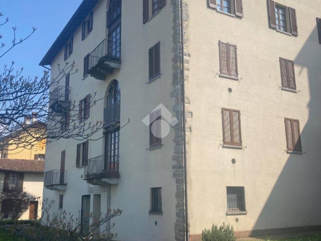 Vendita Appartamento Rogeno. Monolocale in vicolo Chiuso Superiore 1 ...