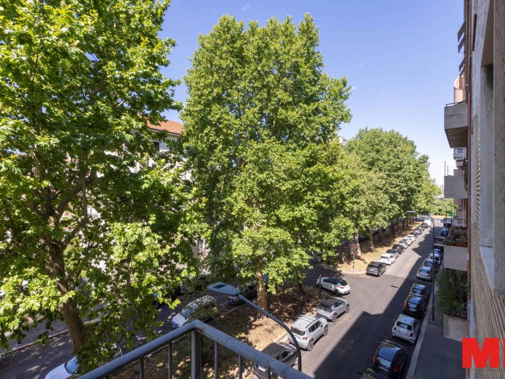 Vendita Appartamento Milano. Trilocale in via Generale Giuseppe Govone ...