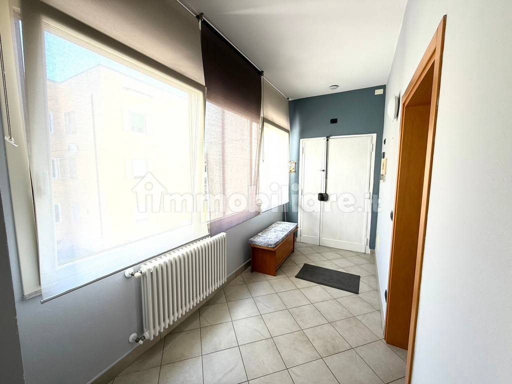 Vendita Appartamento in via Rinaldo Orsini. Rimini. Ottimo stato, primo ...