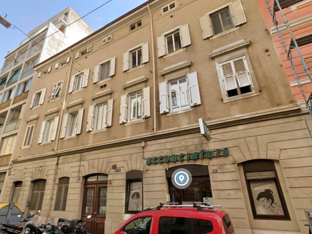 Sale Apartment Trieste. 3-room flat in via Udine 39. Good condition ...