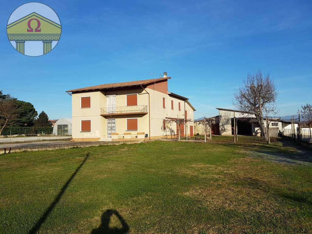 Vendita Villa unifamiliare Volpago del Montello. Da ristrutturare ...