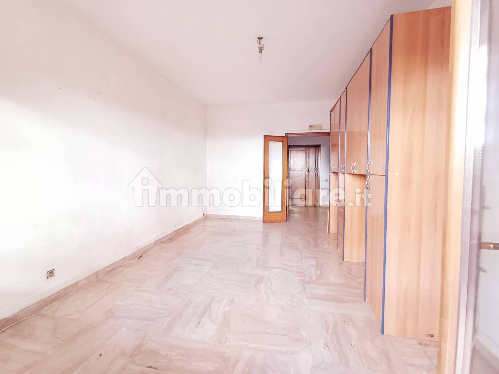 Vendita Appartamento Roma. Bilocale in via Val Maggia. Buono stato ...