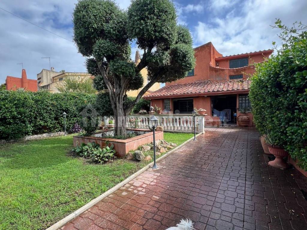 Affitto Villa bifamiliare in viale Colle Romito 58 Ardea. Buono stato ...