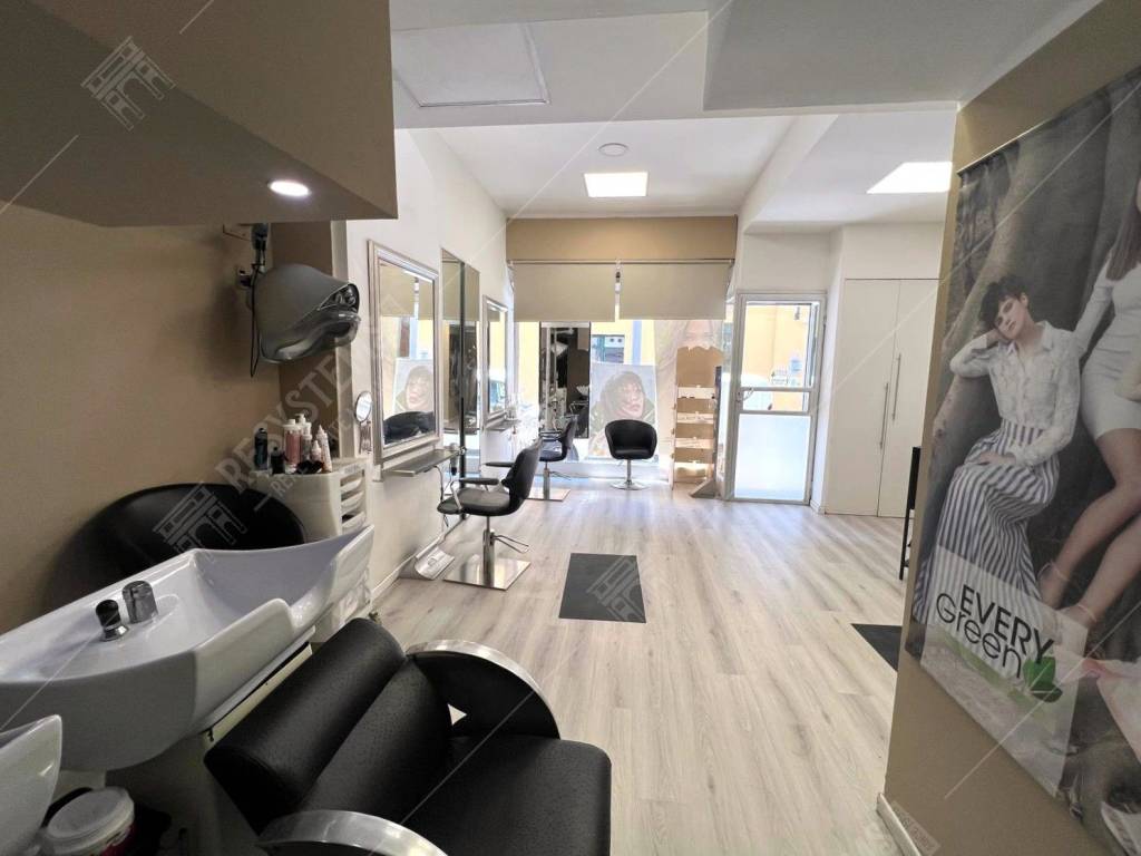 Parrucchiere - Barbiere via Giovanni Rasori 8, Milano, Rif. 122122570 - Immobiliare.it