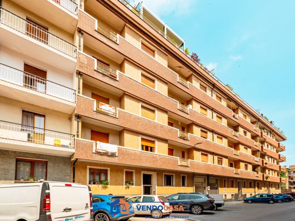 Vendita Appartamento Cuneo. Trilocale in via Lorenzo Bertano 14. Da ...
