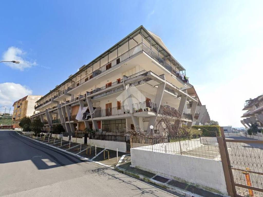 Vendita Appartamento Scalea. Trilocale in via Pitagora. Buono stato ...