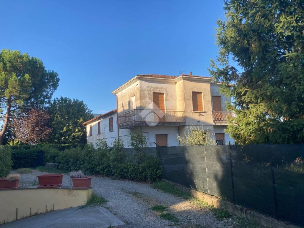 Vendita Rustico in via san vitale est 926 Medicina. Da ristrutturare ...