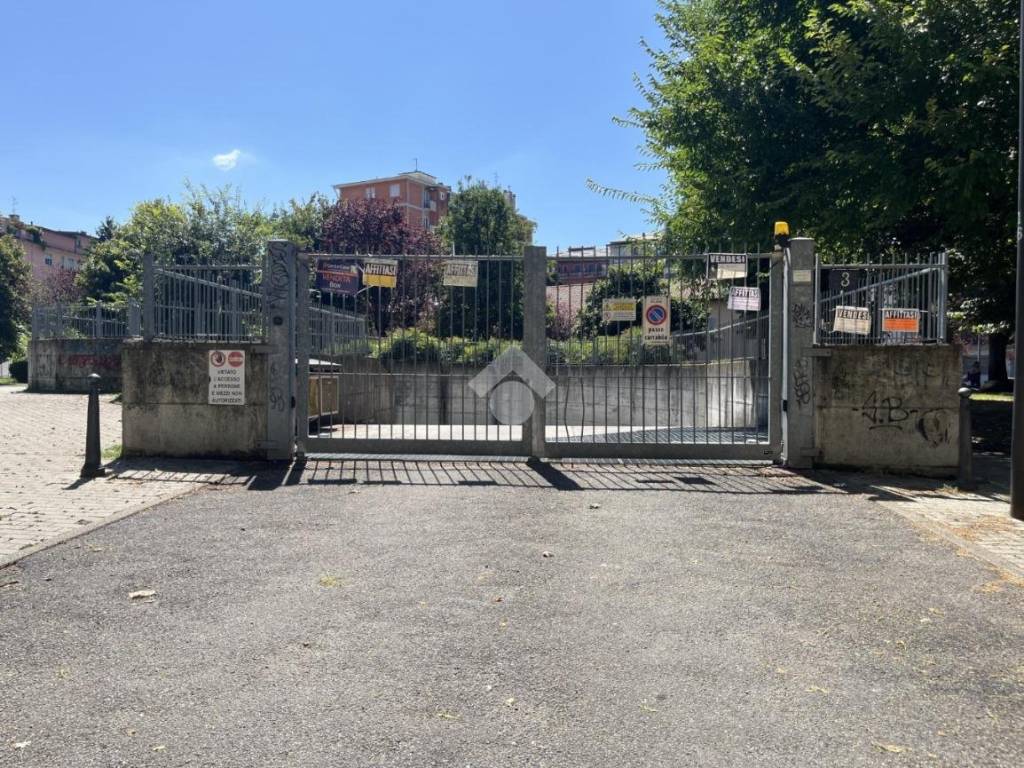 Garage - Box via Dei Carafa 3, Milano, Rif. 122170962 - Immobiliare.it