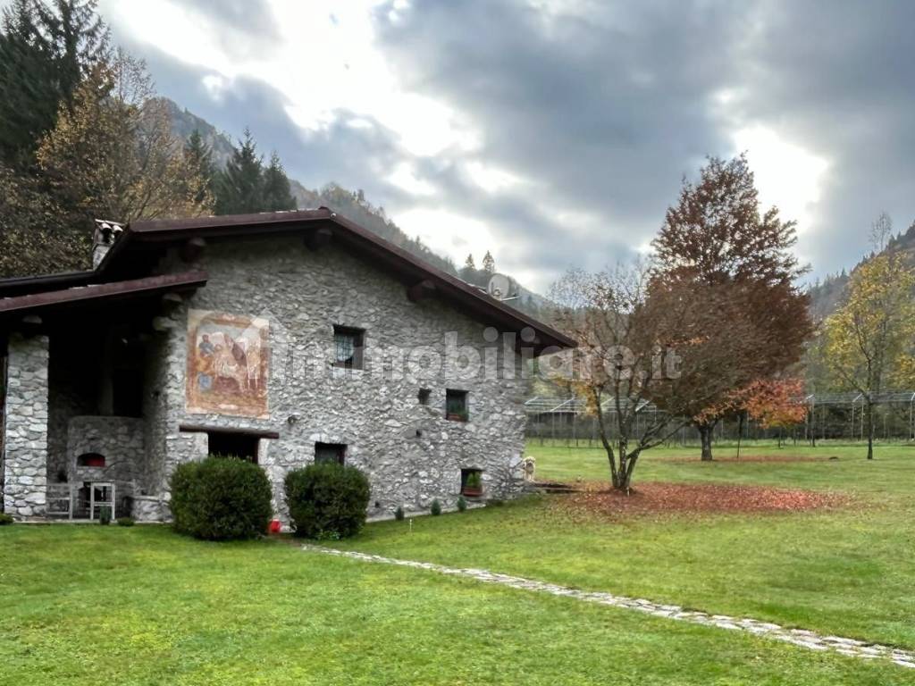 Vendita Villa unifamiliare in via Righenzuolo SNC Songavazzo. Ottimo ...