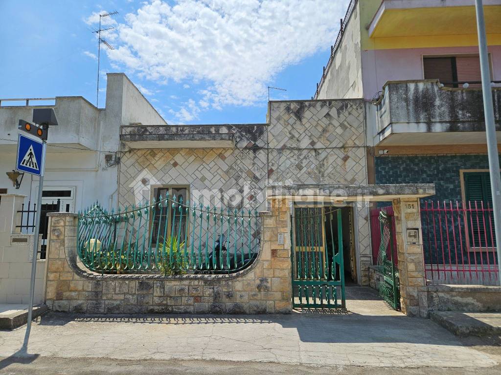 Vendita Villa unifamiliare in via Vecchia Merine 151 Lecce. Buono stato ...