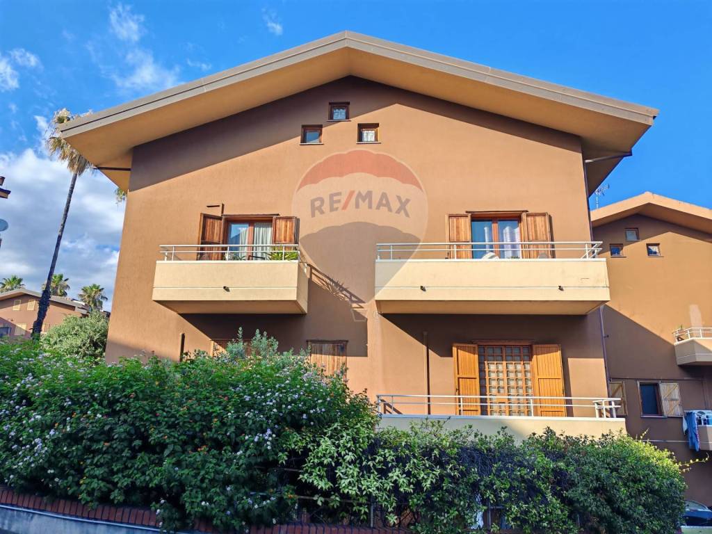 Vendita Villa bifamiliare in via Barriera del Bosco 4 Sant'Agata li ...