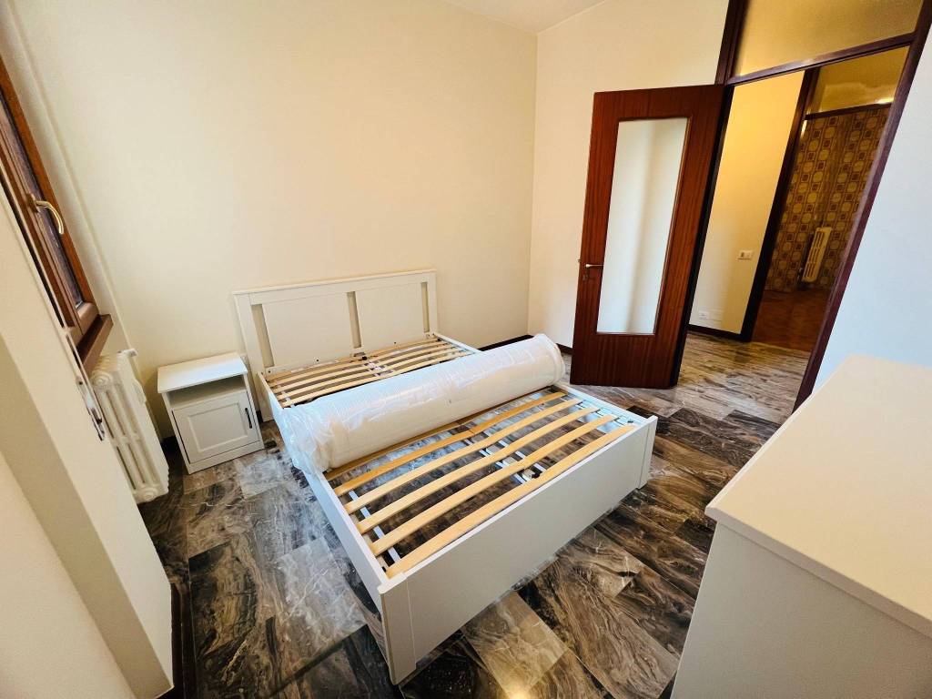 Stanza singola in affitto, affittasi camera singola via Giuseppe Adami ...