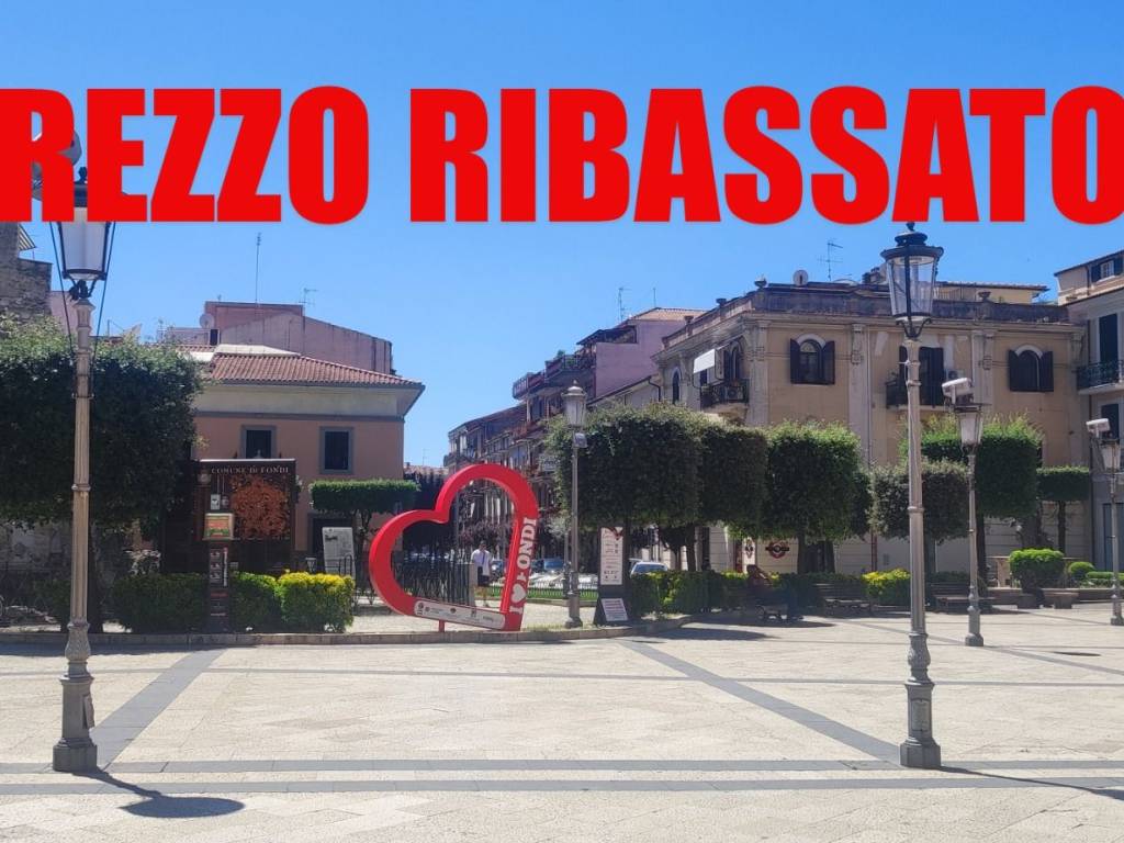 Sale Apartment Fondi. 4-room flat in corso Appio Claudio. Good ...
