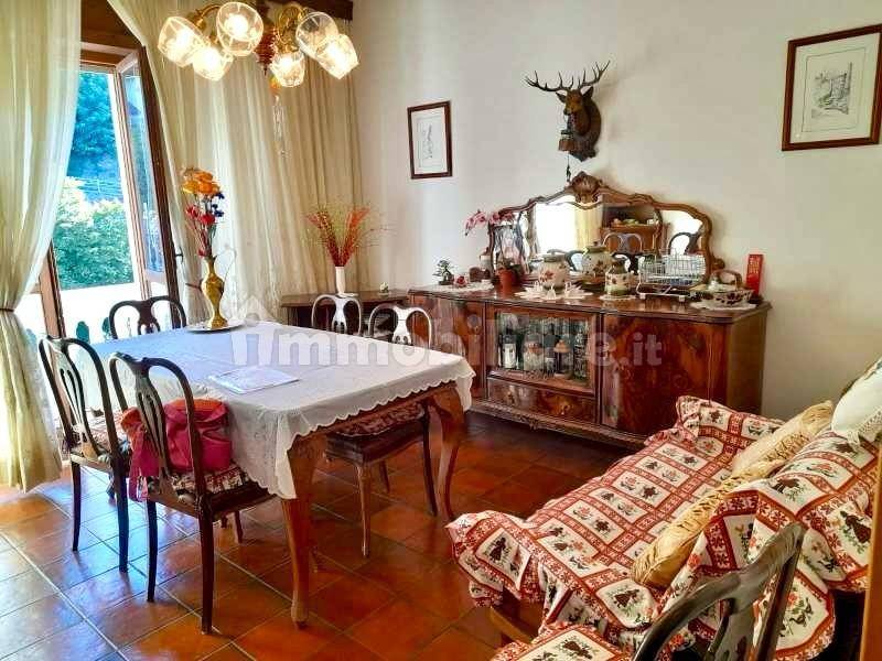 Vendita Appartamento Saint-Vincent. Trilocale in saint-vincent. Su più ...