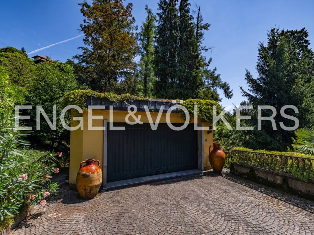 Vendita Villa unifamiliare in via dell'Immacolata 14 Varese. Buono ...