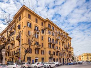 Case in vendita in Via Taranto, Roma - Immobiliare.it