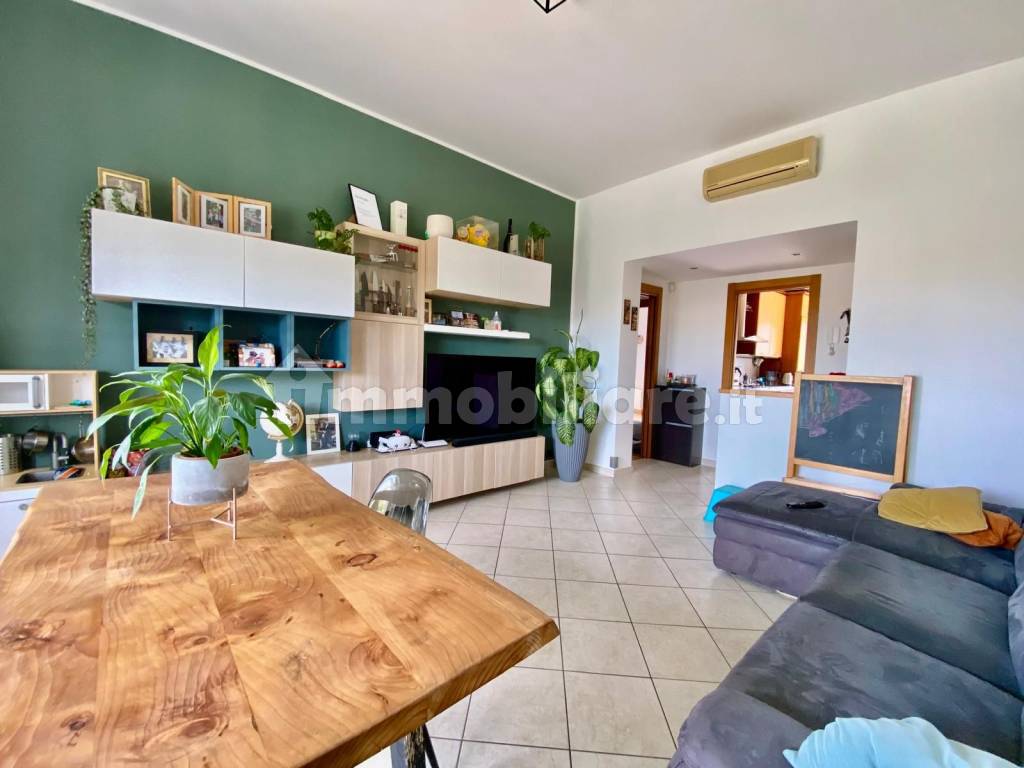 Sale Apartment Como. 3-room flat in via Marcello Venusti. Good ...