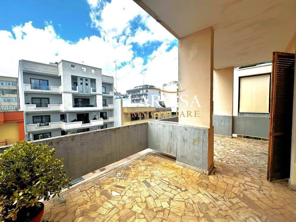 Vendita Appartamento in via Giovanni Stano 26. Lecce. Buono stato, secondo piano, posto auto ...