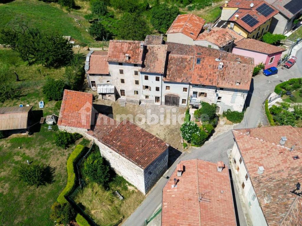 Vendita Rustico in via Caio Mario Marano di Valpolicella. Da ...