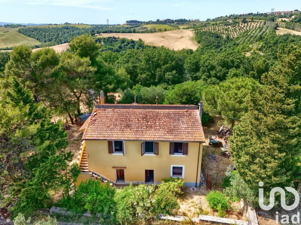 Vendita Rustico in Podere Sant'Alessandro Volterra. Buono stato, 260 m² ...