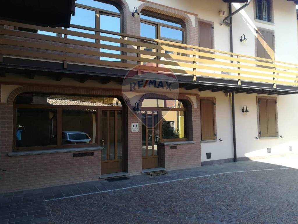 Vendita Appartamento Bonate Sotto. Trilocale in via mezzovate 13 ...