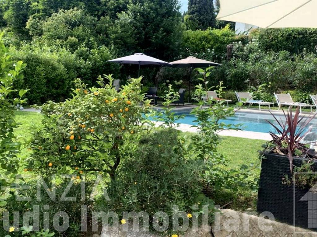 Vendita Villa unifamiliare in via Roma Gardone Riviera. Ottimo stato ...