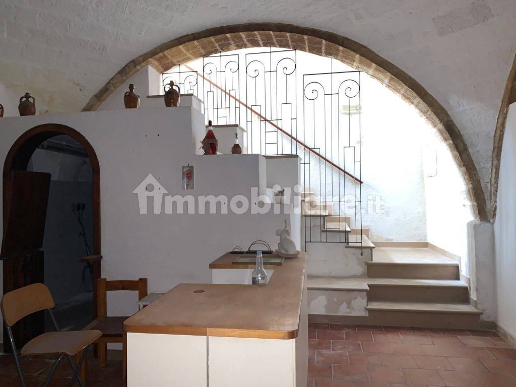 Locale commerciale via Francesco Antonio Pace 12, Polignano a Mare, Rif ...