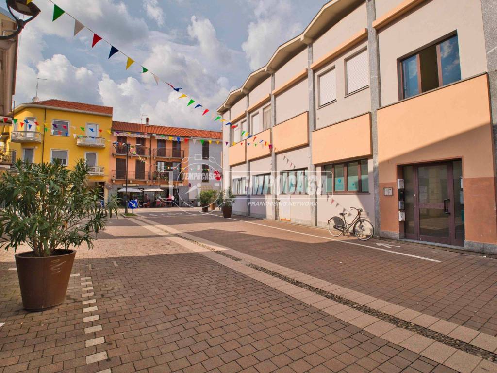 Vendita Appartamento Romentino. Quadrilocale in via Roma. Buono stato ...