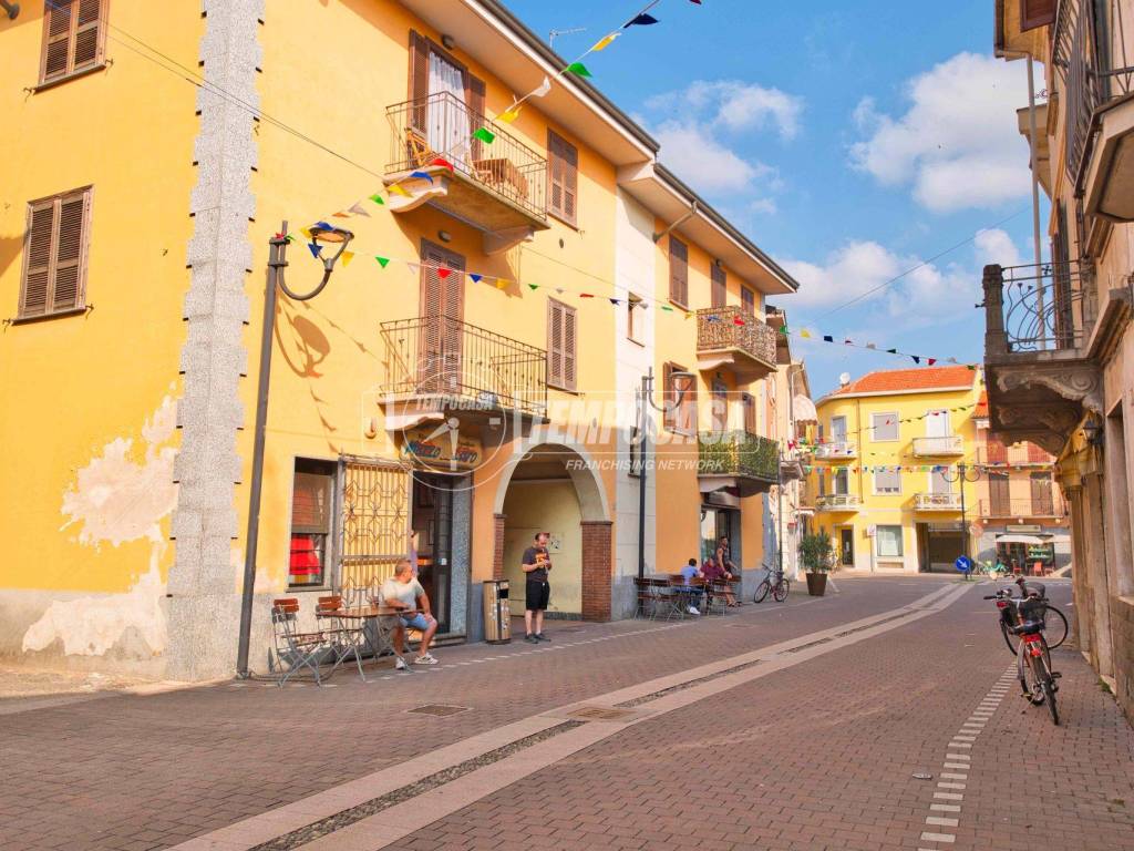 Vendita Appartamento Romentino. Bilocale in via Roma. Ottimo stato ...